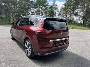 Red Renault Grand Scenic 2018 in Ukmerge, with an engine capacity of 1.33 L and mileage of 167 thousand km for 8550 €, photo 5 on AUTOMOTO.COM.LV