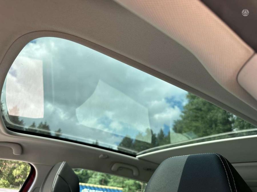 Red Renault Grand Scenic 2018 in Ukmerge, with an engine capacity of 1.33 L and mileage of 167 thousand km for 8550 €, photo 17 on AUTOMOTO.COM.LV