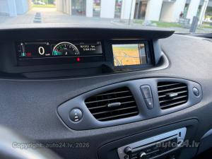 Sarkans Renault Grand Scenic 2015 Tallina, ar dzinēja tilpumu 1.50 L un nobraukumu 161 tūkst. km par 4900 €, foto 11 vietnē AUTOMOTO.COM.LV
