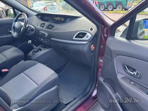 Sarkans Renault Grand Scenic 2015 Paide, ar dzinēja tilpumu 1.20 L un nobraukumu 153 tūkst. km par 5390 €, foto 10 vietnē AUTOMOTO.COM.LV