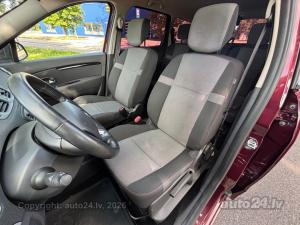 Sarkans Renault Grand Scenic 2015 Paide, ar dzinēja tilpumu 1.20 L un nobraukumu 153 tūkst. km par 5390 €, foto 14 vietnē AUTOMOTO.COM.LV