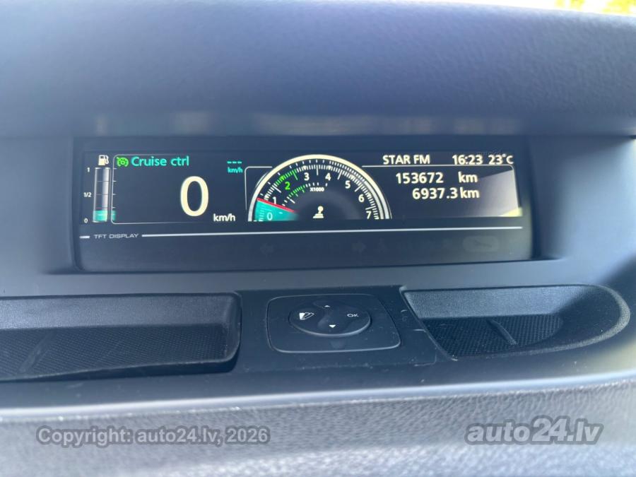 Sarkans Renault Grand Scenic 2015 Paide, ar dzinēja tilpumu 1.20 L un nobraukumu 153 tūkst. km par 5390 €, foto 18 vietnē AUTOMOTO.COM.LV