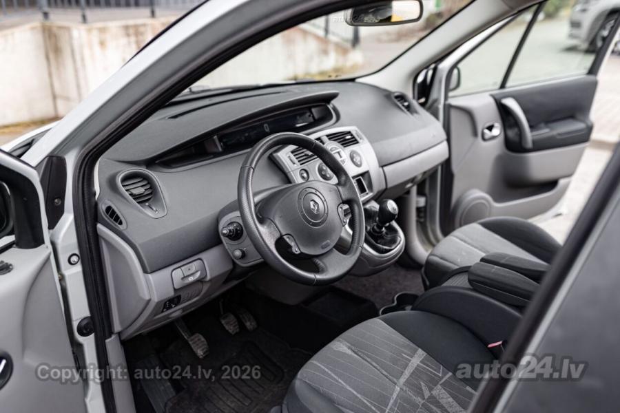 Renault Grand Scenic 2004 Tallina, ar dzinēja tilpumu 1.90 L un nobraukumu 99 tūkst. km par 2998 €, foto 12 vietnē AUTOMOTO.COM.LV