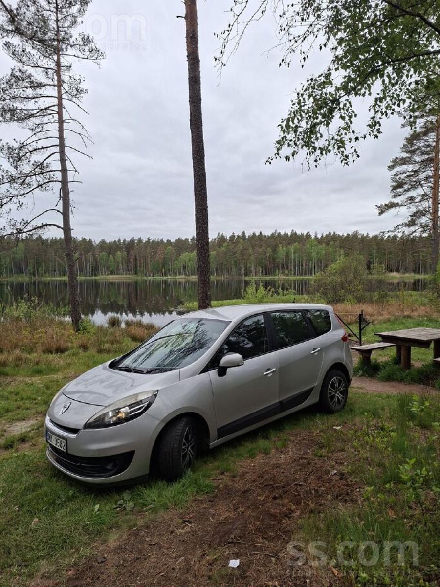 Renault Grand Scenic 2013 Rīga, ar dzinēja tilpumu 1.50 L un nobraukumu 272 tūkst. km par 2900 €, foto 1 vietnē AUTOMOTO.COM.LV