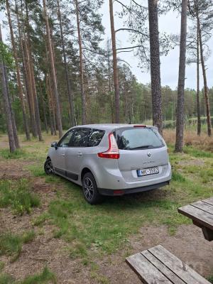 Renault Grand Scenic 2013 Rīga, ar dzinēja tilpumu 1.50 L un nobraukumu 272 tūkst. km par 2900 €, foto 5 vietnē AUTOMOTO.COM.LV