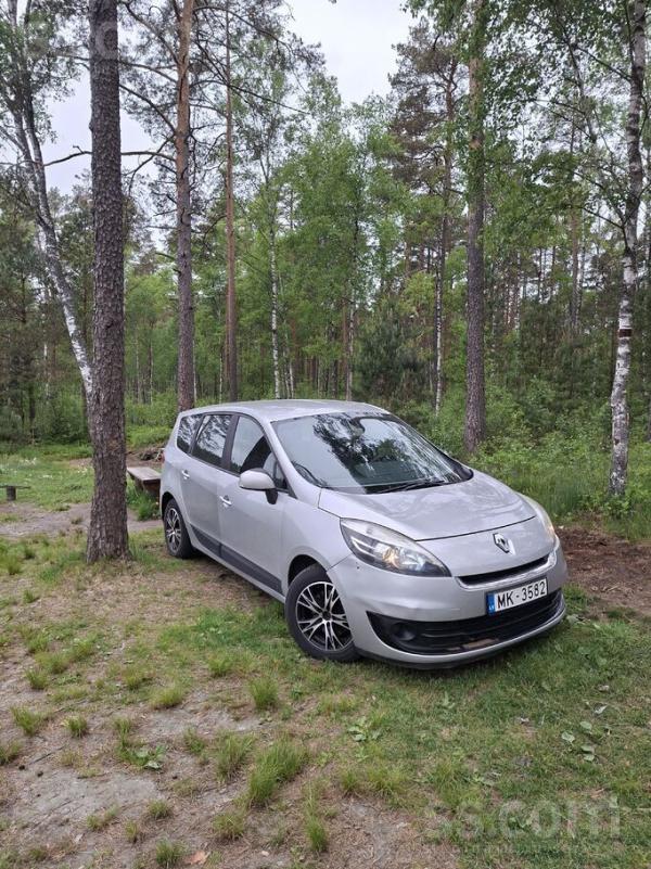 Renault Grand Scenic 2013 in Riga, with an engine capacity of 1.50 L and mileage of 272 thousand km for 2600 €, photo 1 on AUTOMOTO.COM.LV