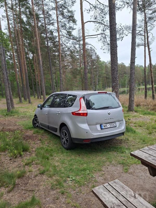 Renault Grand Scenic 2013 in Riga, with an engine capacity of 1.50 L and mileage of 272 thousand km for 2600 €, photo 3 on AUTOMOTO.COM.LV
