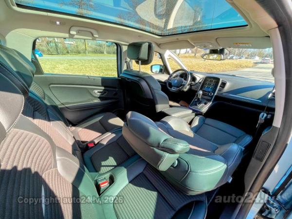 Renault Grand Scenic 2017 Tallina, ar dzinēja tilpumu 1.60 L un nobraukumu 137 tūkst. km par 13200 €, foto 10 vietnē AUTOMOTO.COM.LV