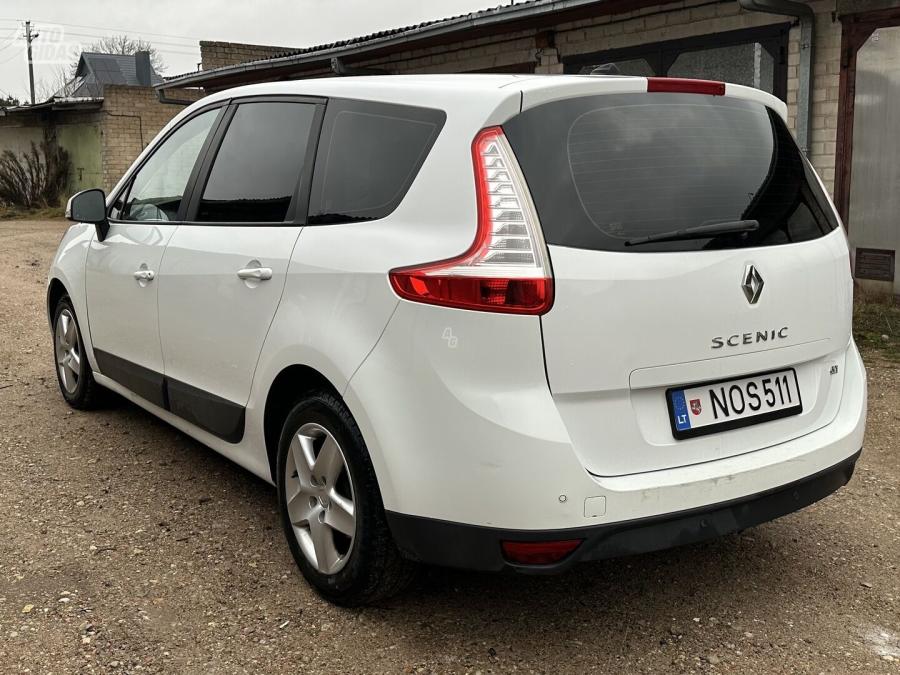 Balts Renault Grand Scenic 2012 Tauragė, ar dzinēja tilpumu 1.50 L un nobraukumu 253 tūkst. km par 4200 €, foto 4 vietnē AUTOMOTO.COM.LV