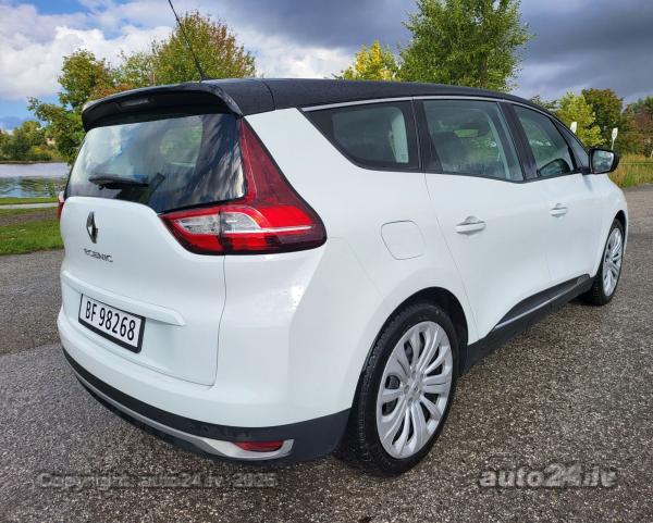 White Renault Grand Scenic 2019 in Tallinn, with an engine capacity of 1.70 L and mileage of 271 thousand km for 6990 €, photo 4 on AUTOMOTO.COM.LV