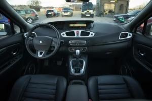 Balts Renault Grand Scenic 2010 Liepāja, ar dzinēja tilpumu 2.00 L un nobraukumu 239 tūkst. km par 6350 €, foto 8 vietnē AUTOMOTO.COM.LV