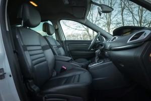 Balts Renault Grand Scenic 2010 Liepāja, ar dzinēja tilpumu 2.00 L un nobraukumu 239 tūkst. km par 6350 €, foto 13 vietnē AUTOMOTO.COM.LV