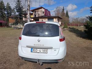 White Renault Grand Scenic 2011 in Riga, with an engine capacity of 1.50 L and mileage of 300 thousand km for 3700 €, photo 4 on AUTOMOTO.COM.LV