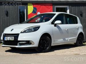White Renault Grand Scenic 2012 in Riga, with an engine capacity of 1.50 L and mileage of 311 thousand km for 2490 €, photo 4 on AUTOMOTO.COM.LV