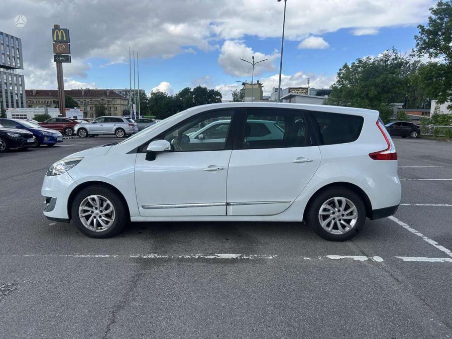 White Renault Grand Scenic 2012 in Vilnius, with an engine capacity of 1.60 L and mileage of 254 thousand km for 2600 €, photo 3 on AUTOMOTO.COM.LV