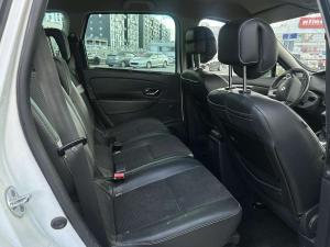 White Renault Grand Scenic 2012 in Vilnius, with an engine capacity of 1.60 L and mileage of 254 thousand km for 2600 €, photo 9 on AUTOMOTO.COM.LV