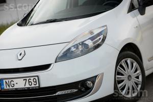 Balts Renault Grand Scenic 2013 Jelgava, ar dzinēja tilpumu 1.50 L un nobraukumu 260 tūkst. km par 4999 €, foto 4 vietnē AUTOMOTO.COM.LV