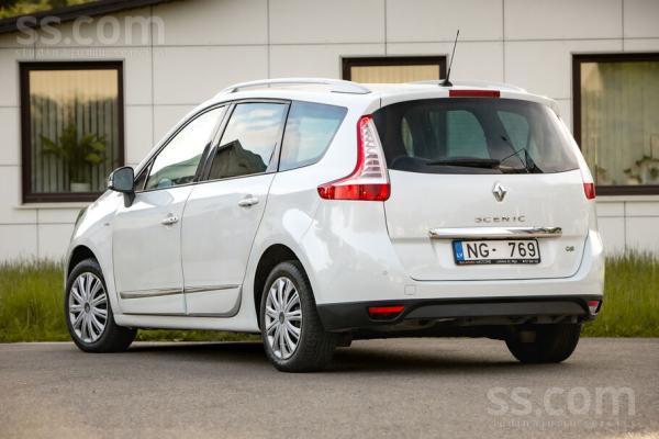 White Renault Grand Scenic 2013 in Jelgava, with an engine capacity of 1.50 L and mileage of 260 thousand km for 4999 €, photo 5 on AUTOMOTO.COM.LV