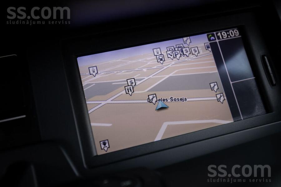 Balts Renault Grand Scenic 2013 Jelgava, ar dzinēja tilpumu 1.50 L un nobraukumu 260 tūkst. km par 4999 €, foto 17 vietnē AUTOMOTO.COM.LV