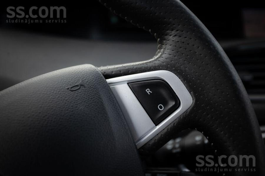 Balts Renault Grand Scenic 2013 Jelgava, ar dzinēja tilpumu 1.50 L un nobraukumu 260 tūkst. km par 4999 €, foto 20 vietnē AUTOMOTO.COM.LV