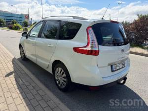 White Renault Grand Scenic 2013 in Riga, with an engine capacity of 1.50 L and mileage of 273 thousand km for 3890 €, photo 5 on AUTOMOTO.COM.LV