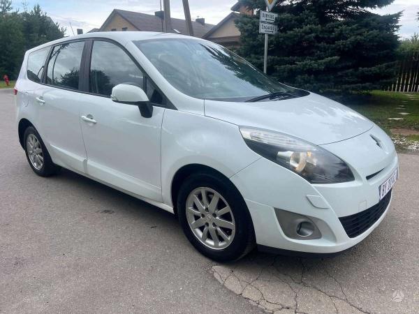 Balts Renault Grand Scenic 2013 Šauļi, ar dzinēja tilpumu 1.46 L un nobraukumu 260 tūkst. km par 2695 €, foto 3 vietnē AUTOMOTO.COM.LV