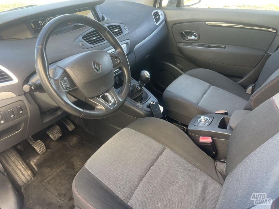 White Renault Grand Scenic 2014 in Kaunas, with an engine capacity of 1.60 L and mileage of 330 thousand km for 4300 €, photo 17 on AUTOMOTO.COM.LV