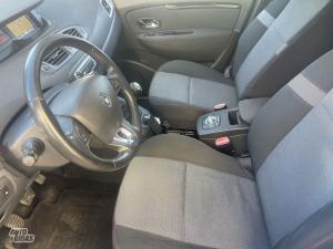 White Renault Grand Scenic 2014 in Kaunas, with an engine capacity of 1.60 L and mileage of 330 thousand km for 4300 €, photo 18 on AUTOMOTO.COM.LV