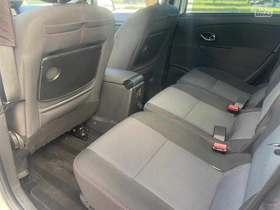 White Renault Grand Scenic 2014 in Kaunas, with an engine capacity of 1.60 L and mileage of 330 thousand km for 4300 €, photo 20 on AUTOMOTO.COM.LV