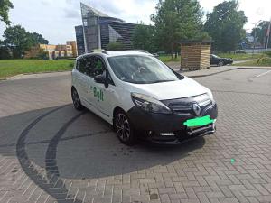 White Renault Grand Scenic 2014 in Riga, with an engine capacity of 1.60 L and mileage of 450 thousand km for 1500 €, photo  on AUTOMOTO.COM.LV