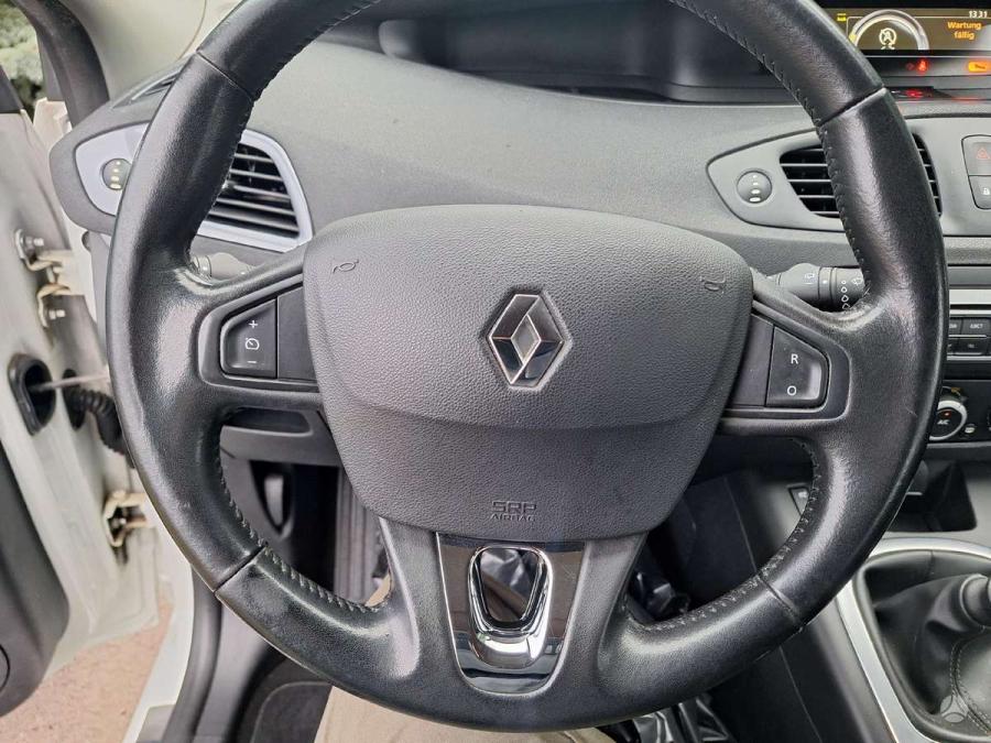 White Renault Grand Scenic 2015 in Utena, with an engine capacity of 1.46 L and mileage of 199 thousand km for 4650 €, photo 11 on AUTOMOTO.COM.LV