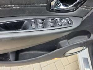 White Renault Grand Scenic 2015 in Taurage, with an engine capacity of 1.46 L and mileage of 235 thousand km for 4200 €, photo 12 on AUTOMOTO.COM.LV