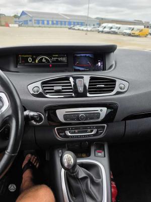 White Renault Grand Scenic 2015 in Taurage, with an engine capacity of 1.46 L and mileage of 235 thousand km for 4200 €, photo 18 on AUTOMOTO.COM.LV