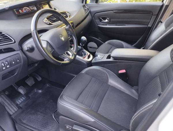 White Renault Grand Scenic 2015 in Kaunas, with an engine capacity of 1.60 L and mileage of 240 thousand km for 4950 €, photo 6 on AUTOMOTO.COM.LV