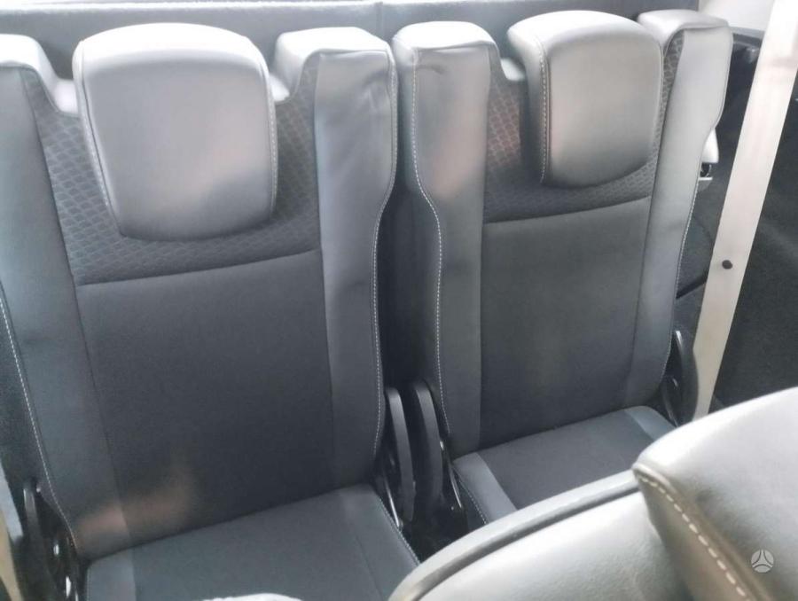White Renault Grand Scenic 2015 in Kaunas, with an engine capacity of 1.60 L and mileage of 240 thousand km for 4950 €, photo 14 on AUTOMOTO.COM.LV