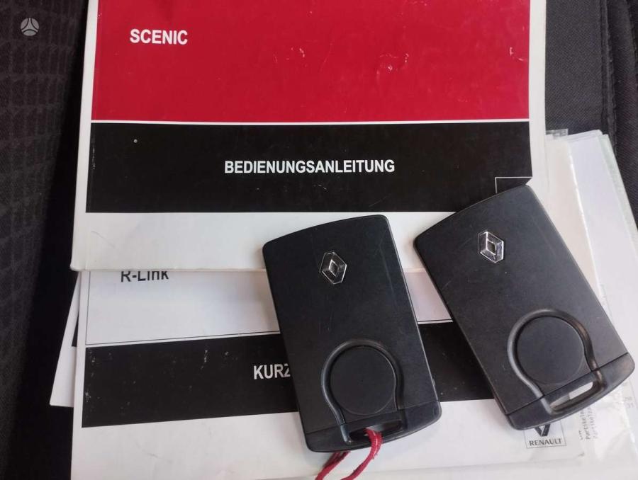 White Renault Grand Scenic 2015 in Kaunas, with an engine capacity of 1.60 L and mileage of 240 thousand km for 4950 €, photo 16 on AUTOMOTO.COM.LV
