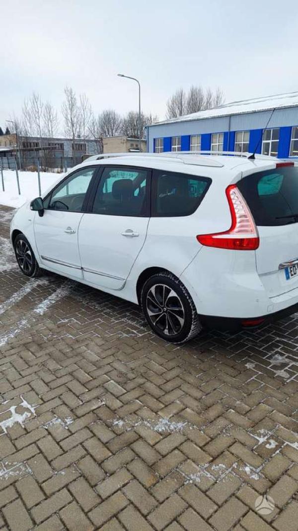 Balts Renault Grand Scenic 2016 Tauragė, ar dzinēja tilpumu 1.60 L un nobraukumu 280 tūkst. km par 4200 €, foto 2 vietnē AUTOMOTO.COM.LV