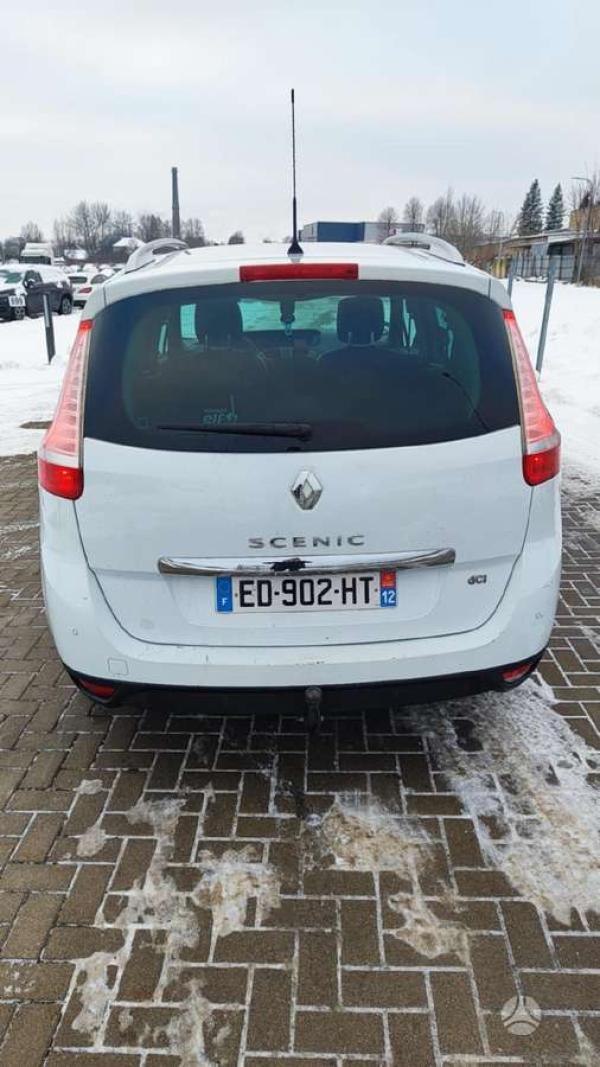 Balts Renault Grand Scenic 2016 Tauragė, ar dzinēja tilpumu 1.60 L un nobraukumu 280 tūkst. km par 4200 €, foto 4 vietnē AUTOMOTO.COM.LV
