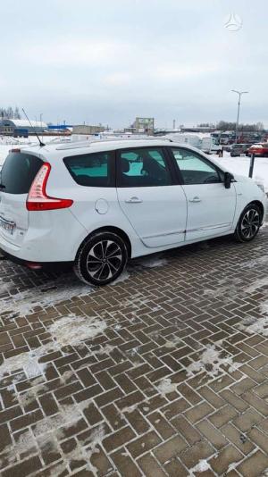 Balts Renault Grand Scenic 2016 Tauragė, ar dzinēja tilpumu 1.60 L un nobraukumu 280 tūkst. km par 4200 €, foto 7 vietnē AUTOMOTO.COM.LV