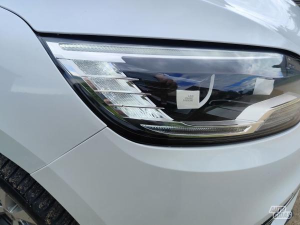 White Renault Grand Scenic 2017 in Telschi, with an engine capacity of 1.20 L and mileage of 176 thousand km for 6800 €, photo 10 on AUTOMOTO.COM.LV