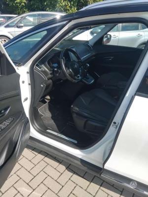 Balts Renault Grand Scenic 2017 Tauragė, ar dzinēja tilpumu 1.60 L un nobraukumu 218 tūkst. km par 7450 €, foto 6 vietnē AUTOMOTO.COM.LV