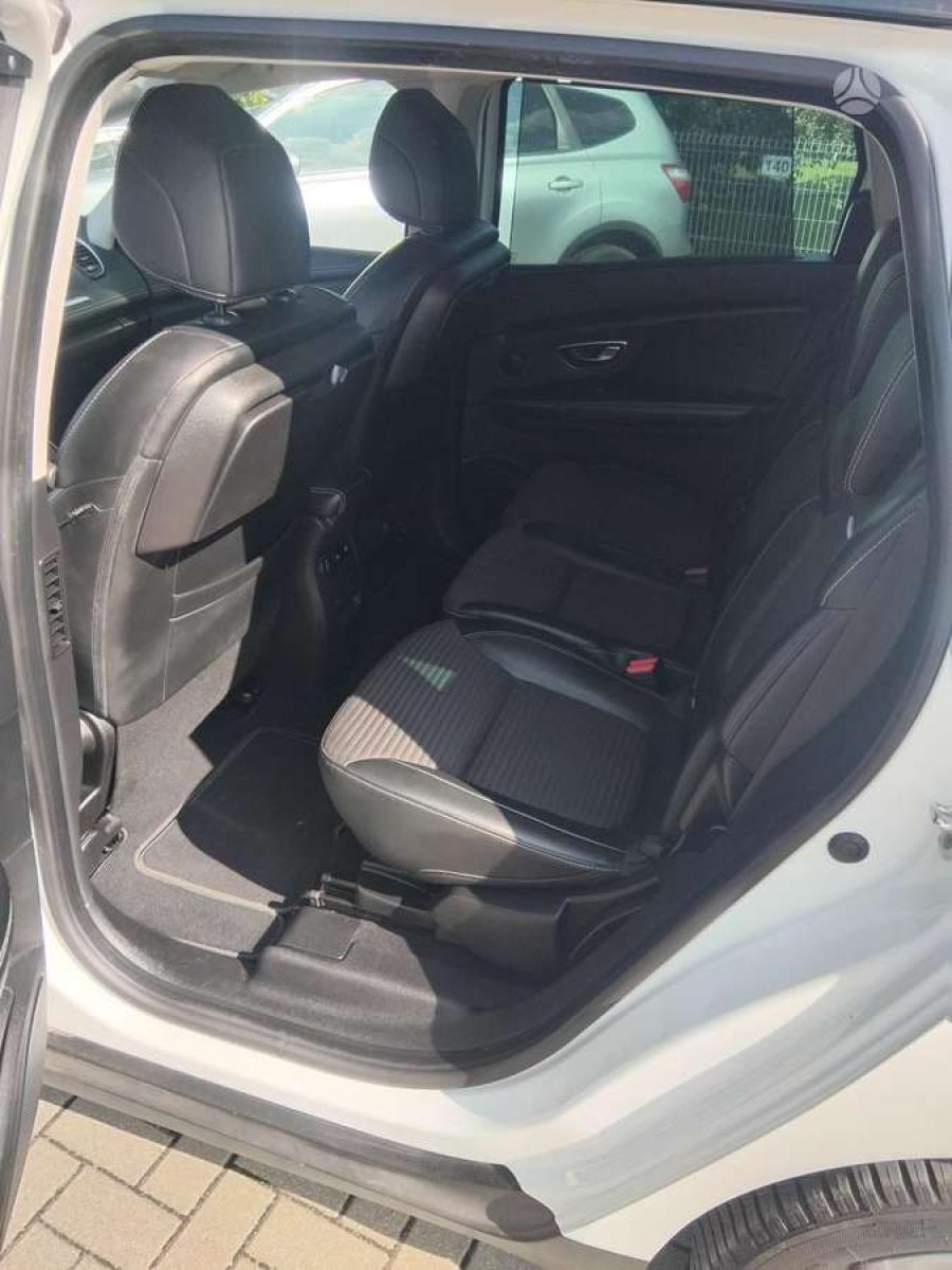 Balts Renault Grand Scenic 2017 Tauragė, ar dzinēja tilpumu 1.60 L un nobraukumu 218 tūkst. km par 7450 €, foto 7 vietnē AUTOMOTO.COM.LV