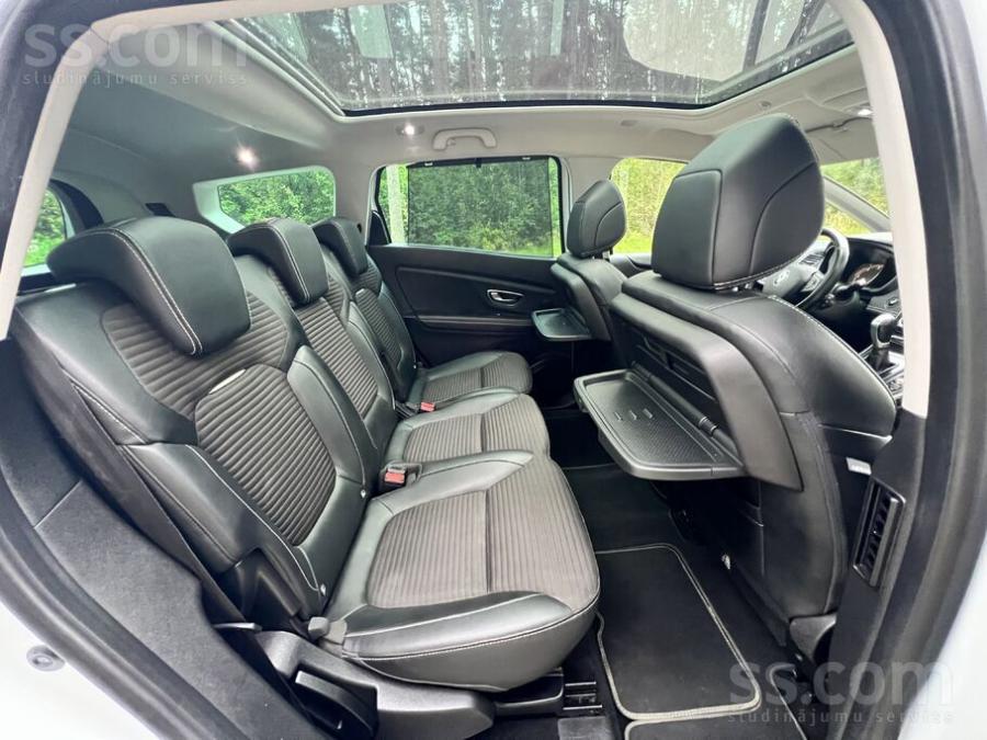 White Renault Grand Scenic 2017 in Riga, with an engine capacity of 1.60 L and mileage of 0 thousand km for 8990 €, photo 23 on AUTOMOTO.COM.LV