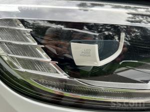 White Renault Grand Scenic 2017 in Riga, with an engine capacity of 1.60 L and mileage of 0 thousand km for 8990 €, photo 32 on AUTOMOTO.COM.LV