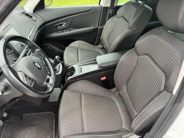 Balts Renault Grand Scenic 2018 Šauļi, ar dzinēja tilpumu 1.46 L un nobraukumu 116 tūkst. km par 9750 €, foto 10 vietnē AUTOMOTO.COM.LV