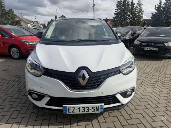 Renault Grand Scenic 2018 in Taurage on AUTOMOTO.COM.LV White Renault Grand Scenic 2018 in Taurage, with an engine capacity of 1.46 L and mileage of 400 thousand km for 6800 €, photo 5 on AUTOMOTO.COM.LV