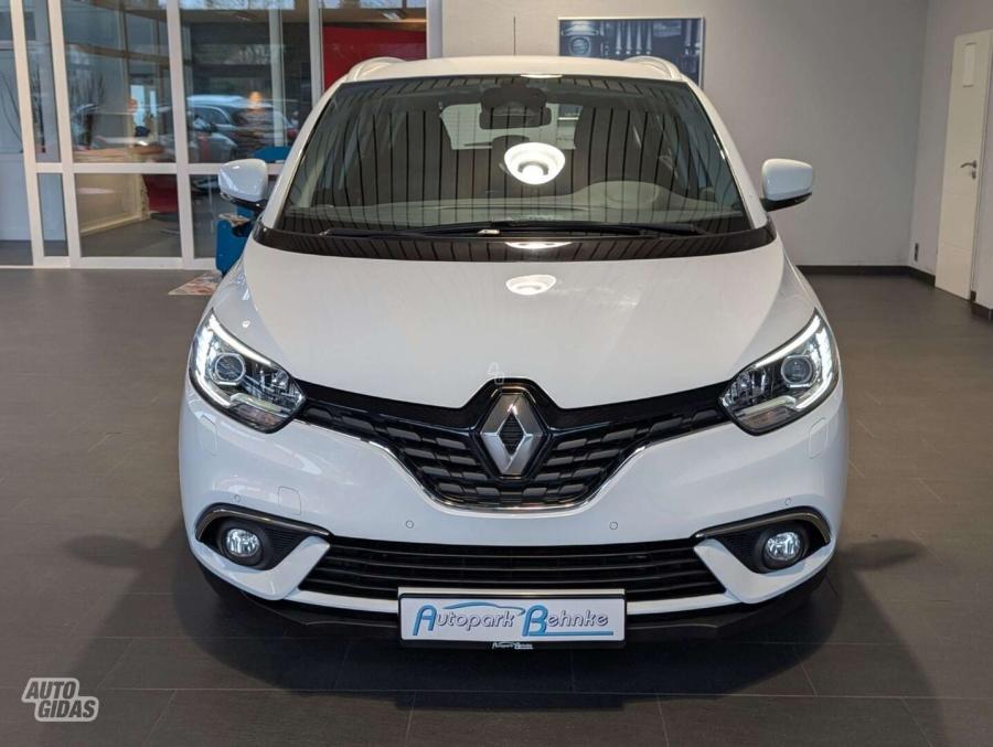White Renault Grand Scenic 2019 in Kaunas, with an engine capacity of 1.70 L and mileage of 25 thousand km for 22694 €, photo 4 on AUTOMOTO.COM.LV