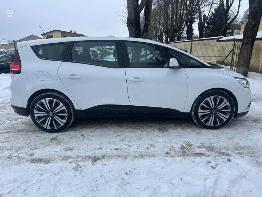 White Renault Grand Scenic 2019 in Taurage, with an engine capacity of 1.75 L and mileage of 232 thousand km for 7700 €, photo 4 on AUTOMOTO.COM.LV