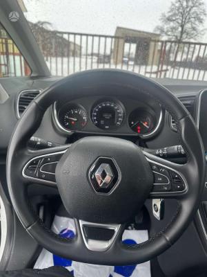 White Renault Grand Scenic 2019 in Taurage, with an engine capacity of 1.75 L and mileage of 232 thousand km for 7700 €, photo 13 on AUTOMOTO.COM.LV