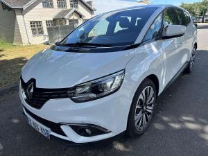 Balts Renault Grand Scenic 2019 Tauragė, ar dzinēja tilpumu 1.75 L un nobraukumu 234 tūkst. km par 7200 €, foto  vietnē AUTOMOTO.COM.LV